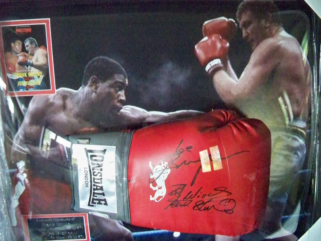 Frank Bruno & Joe Bugner signed glove - Frank Bruno MBE